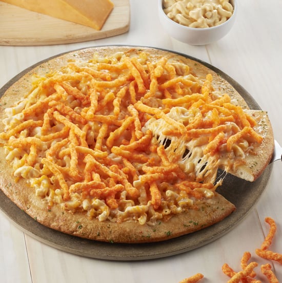 FAST FOOD NEWS: Chuck E. Cheese’s Cheetos Mac-Cheesy Pizza