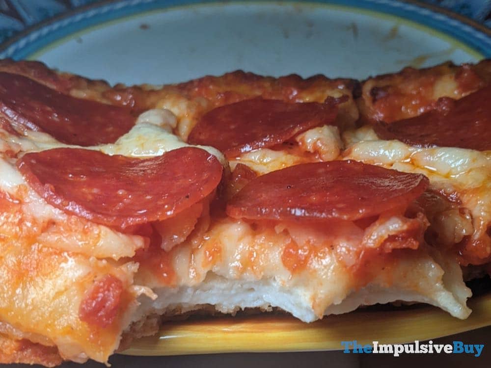 REVIEW: DiGiorno Fully Stuffed Crust Pizza