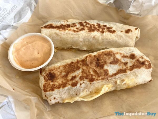 REVIEW: Taco Bell Cheesy Dipping Burritos