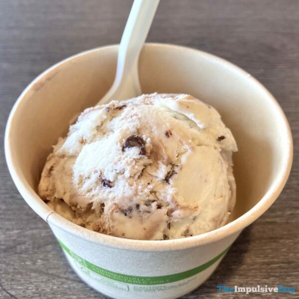 REVIEW: Baskin-Robbins Chocolate Chip Cheesecake Ice Cream